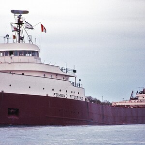 The Wreck of the Edmund Fitzgerald by Gordon Lightfoot Absolutely ...