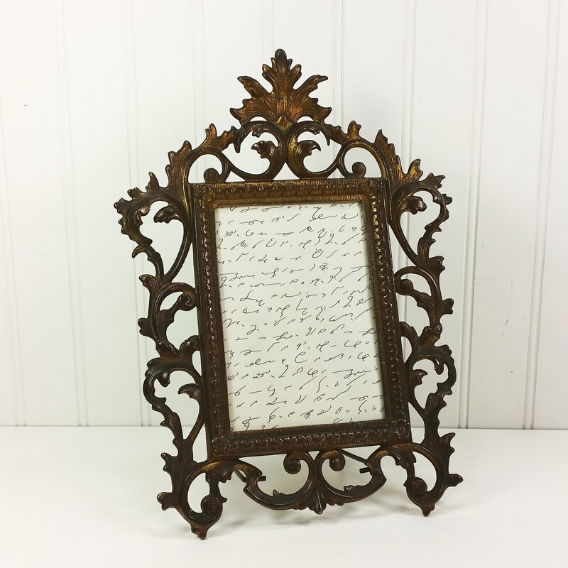 Wire Easel - Etsy