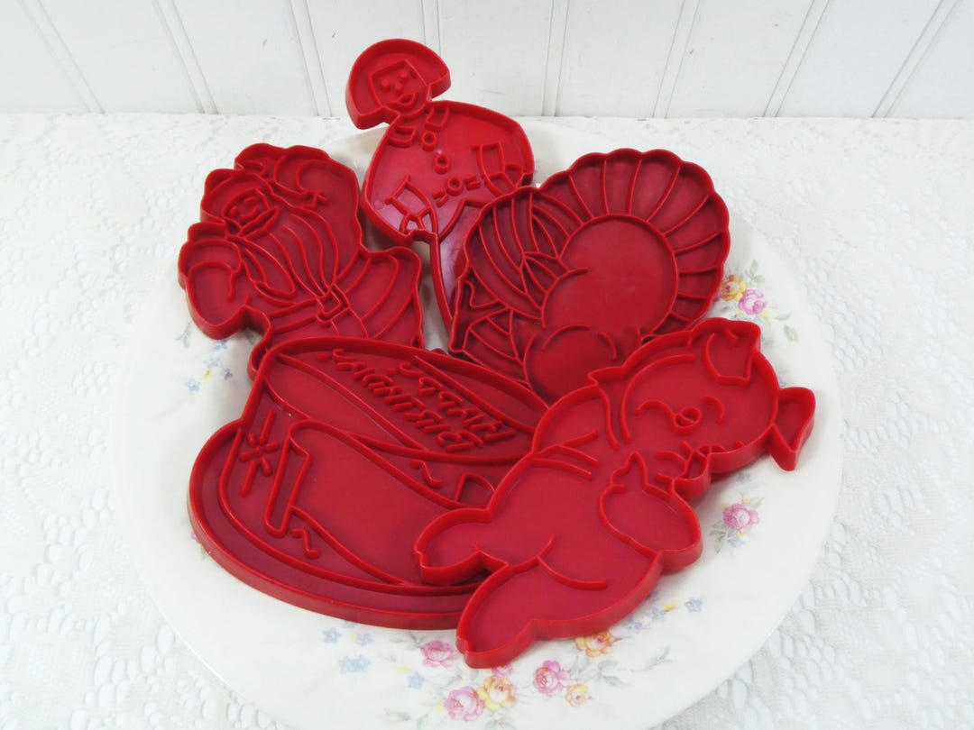 Tupperware Cookie Cutters Birthday Cake Turkey Santa Gingerbread Man ...