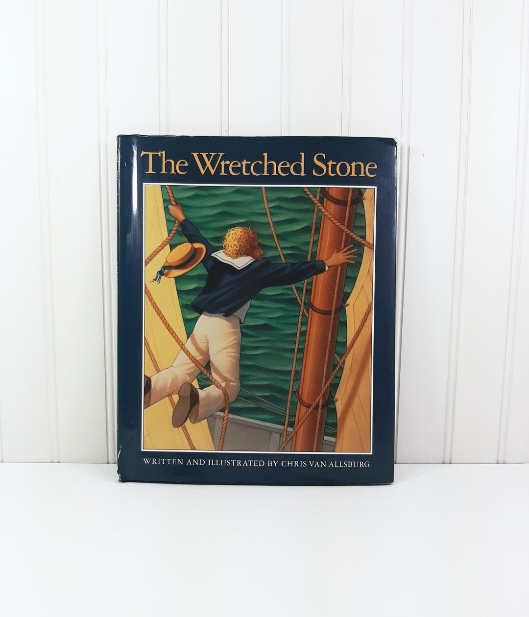 The Wretched Stone by Chris Van Allsburg 1991 Houghton Mifflin First ...