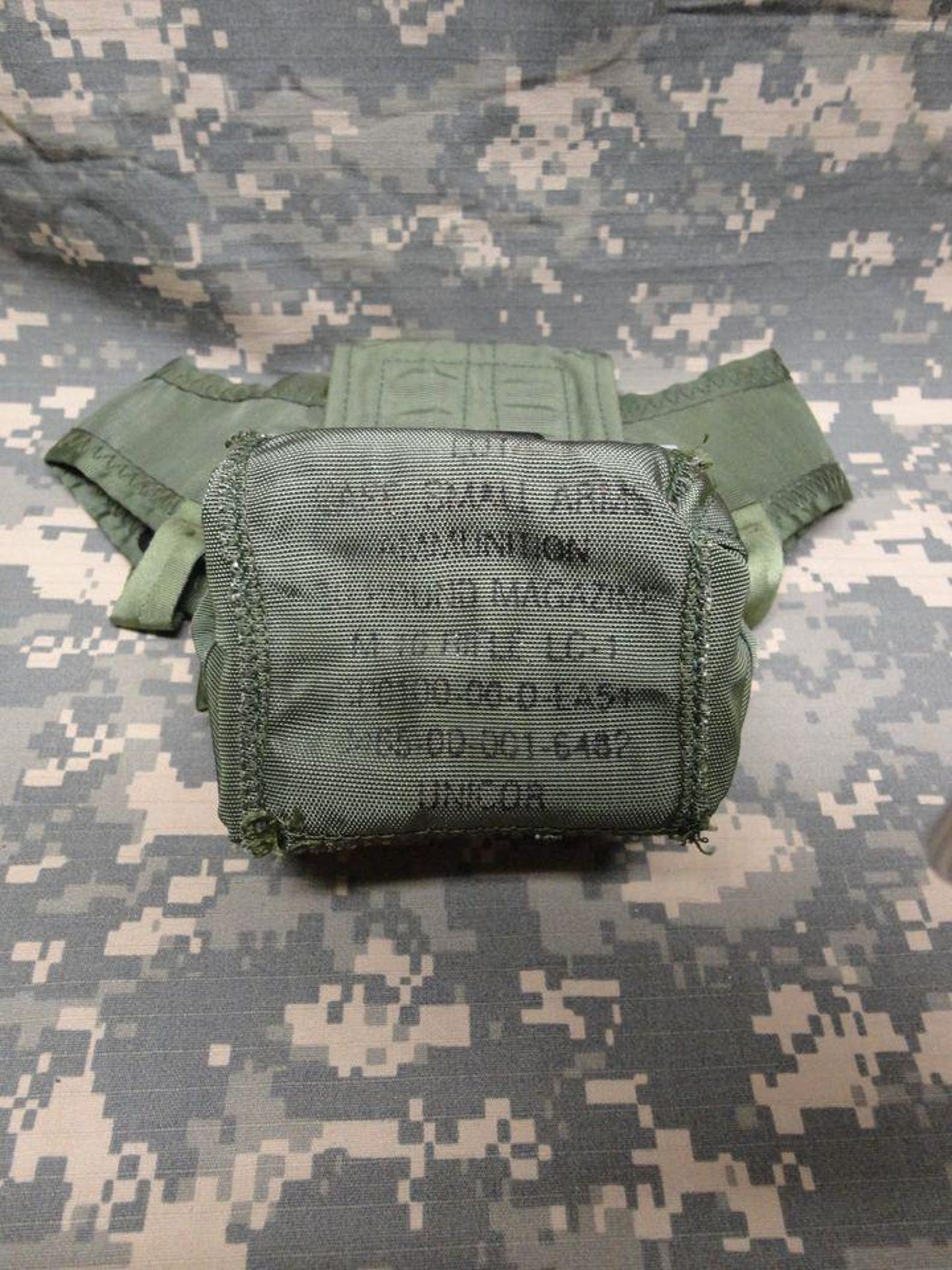 New US GI M16 Triple Magazine Pouch - Etsy