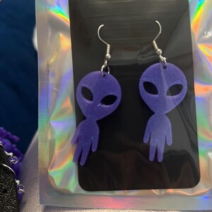 Alien Earrings – Black or Purple, 3D Printed Cosmic Jewelry, Unique Sci ...