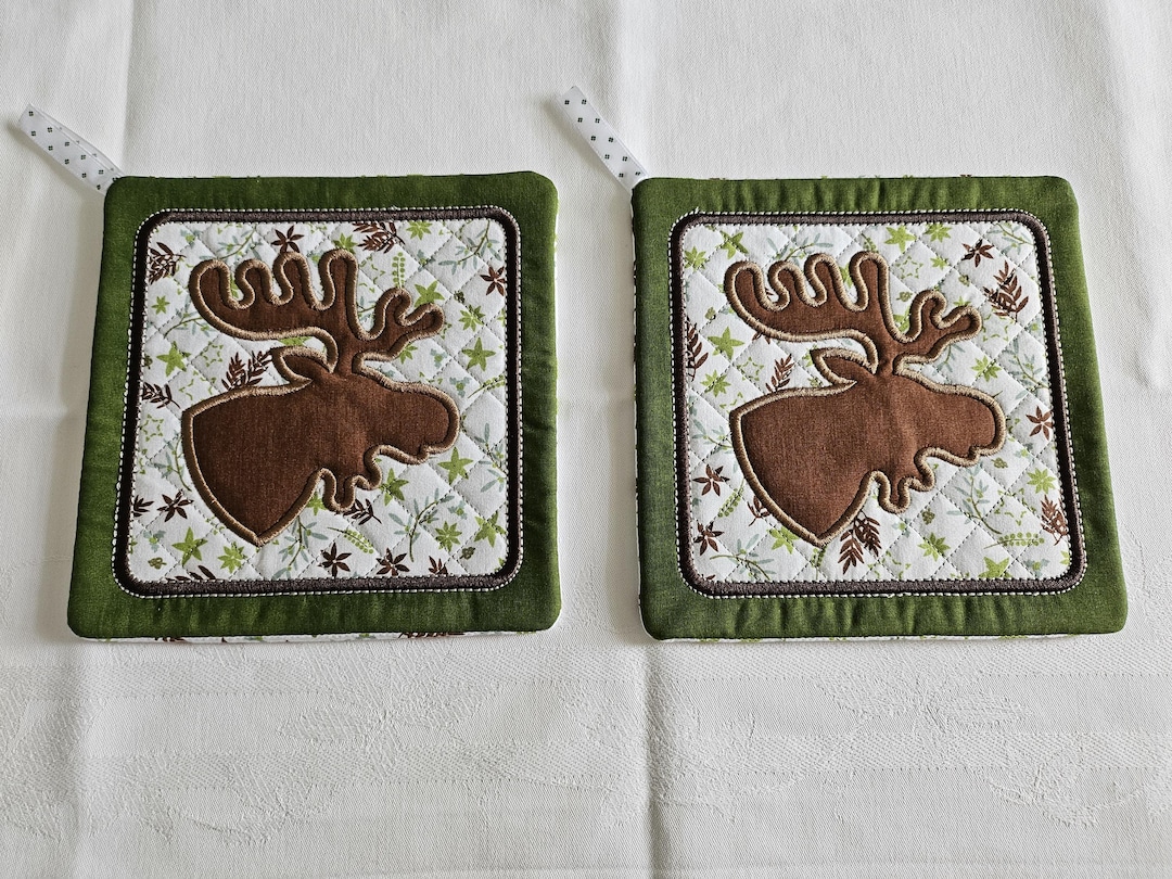 Set of 2 Northwoods Moose Pot Holders Appliqued & Machine Embroidered ...