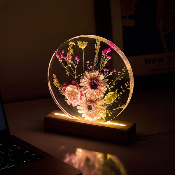 Resin Flower Lamp - Etsy