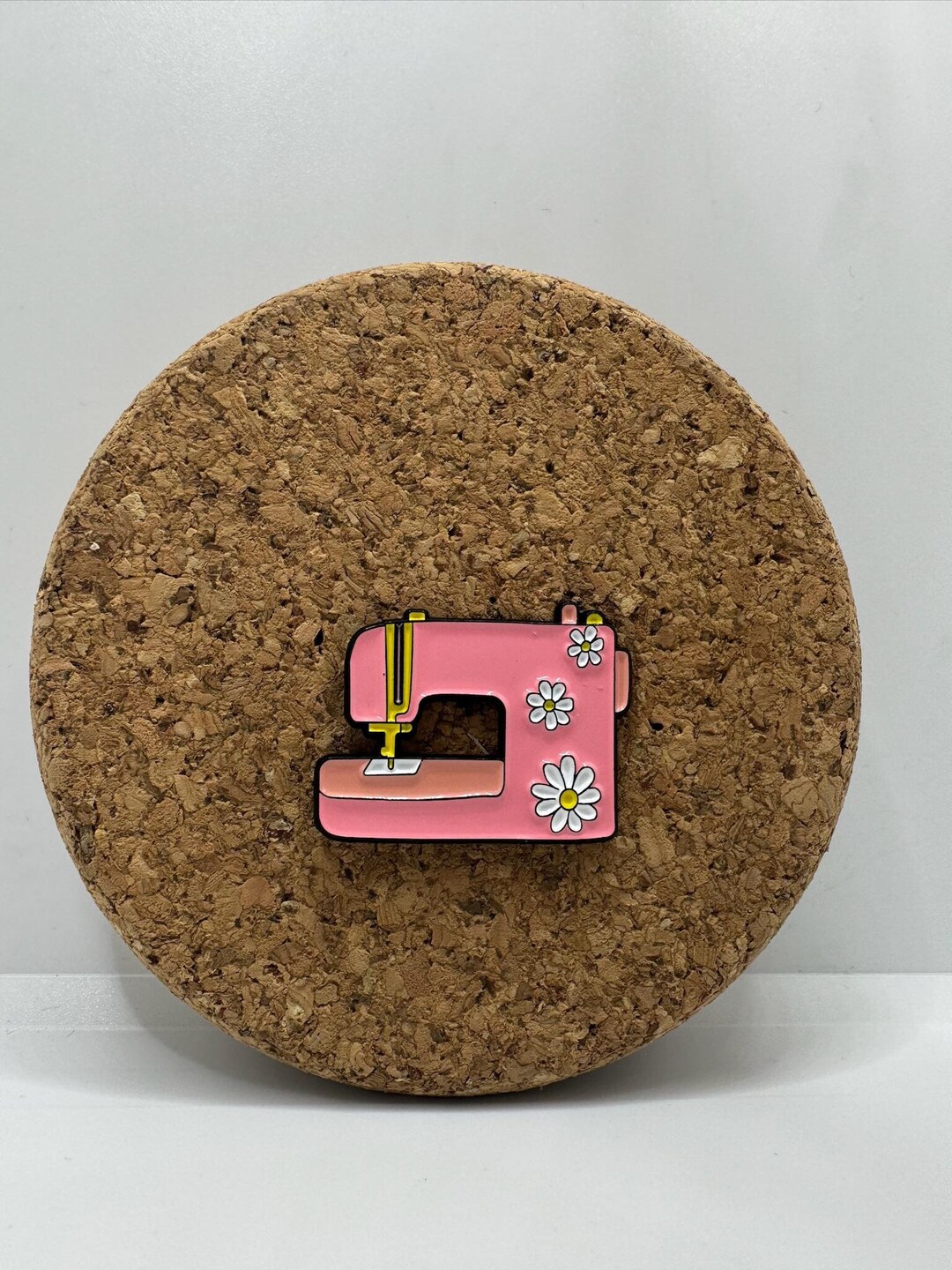 Sewing Machine Enamel Pin – Cute Gift for Sewists & Crafters – Quirky ...