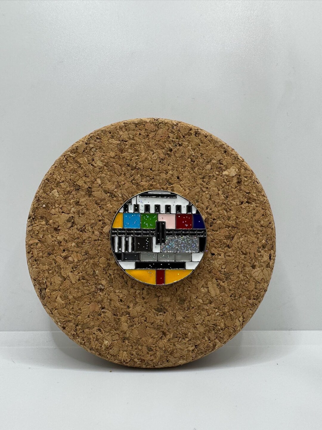 Retro TV Screen Enamel Pin – Vintage Television Lover Gift – Nostalgic ...
