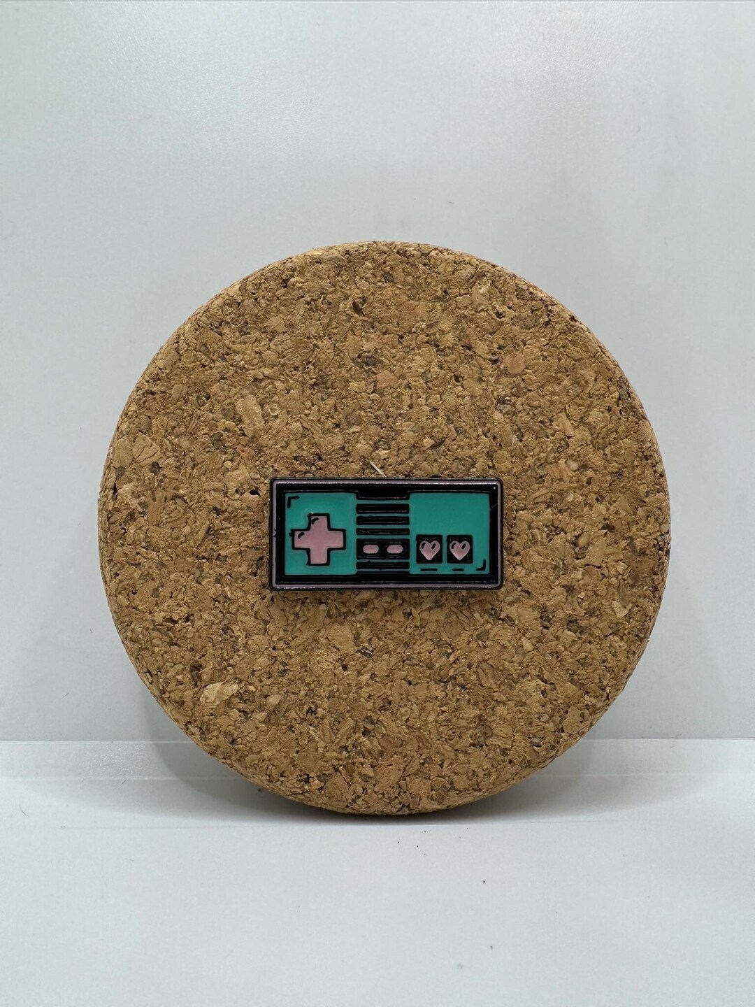 Retro Controller Enamel Pin | Vintage Gaming Pin | 80s 90s Nostalgia ...