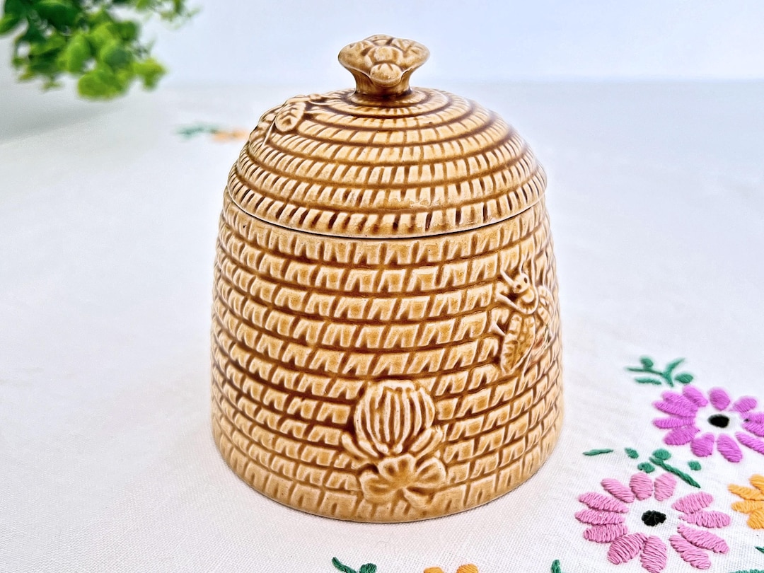 Vintage Lidded Ceramic Bee Hive Honey Pot in a Light Caramel Glaze ...