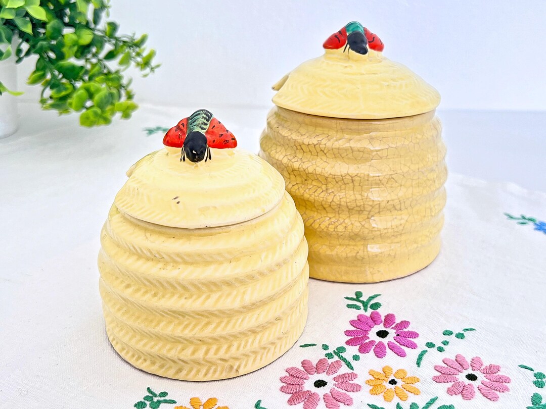 Vintage Lidded Bee Honey Pots From the 1940s – 1950s, in a Light Yellow ...