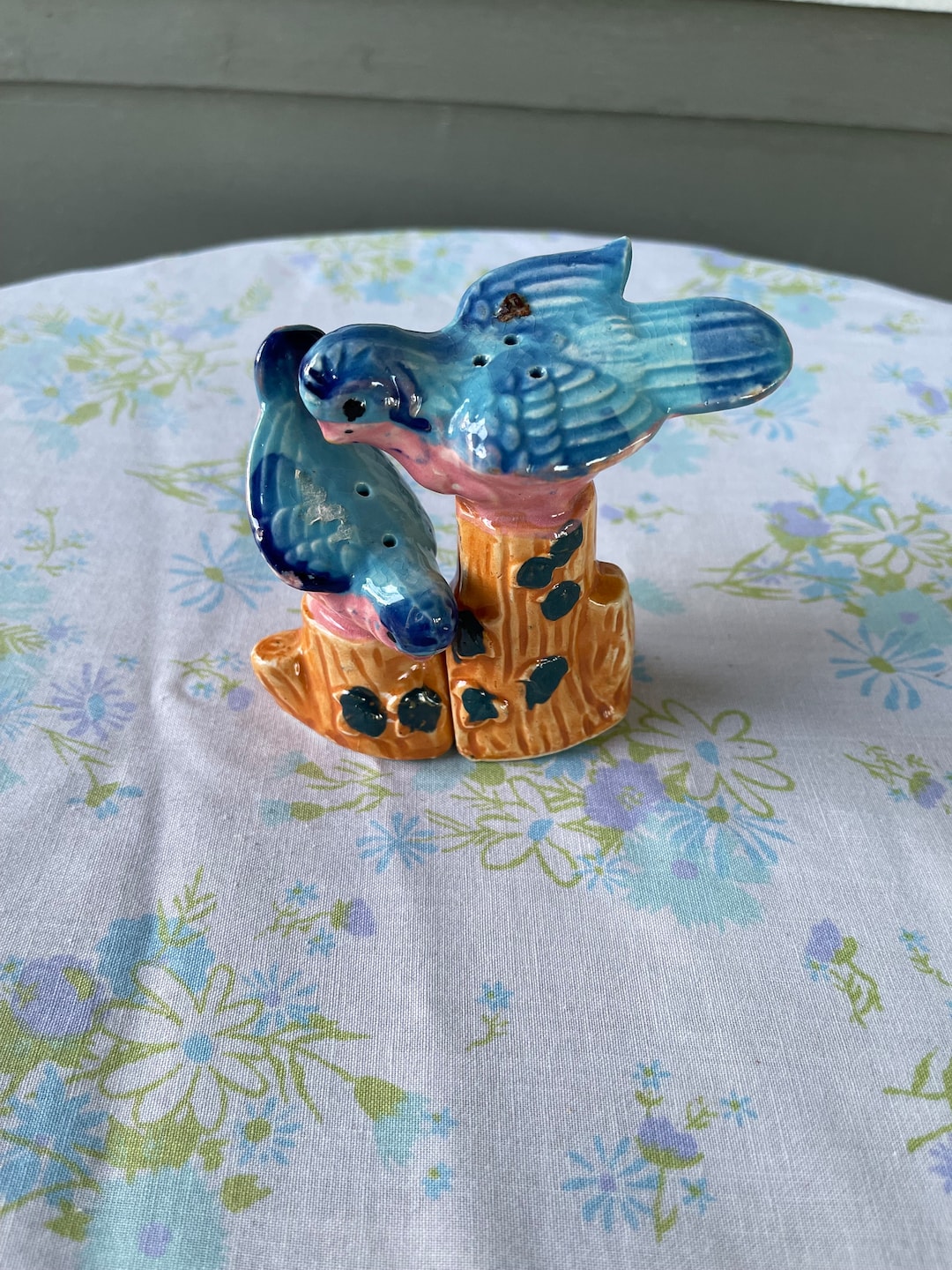 Vintage BIRD HUGGER Salt and Pepper SHAKERS - Etsy