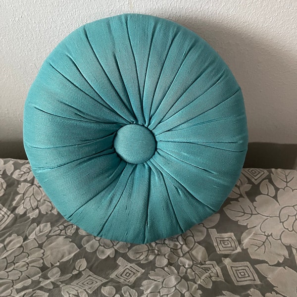 Round Pillow - Etsy