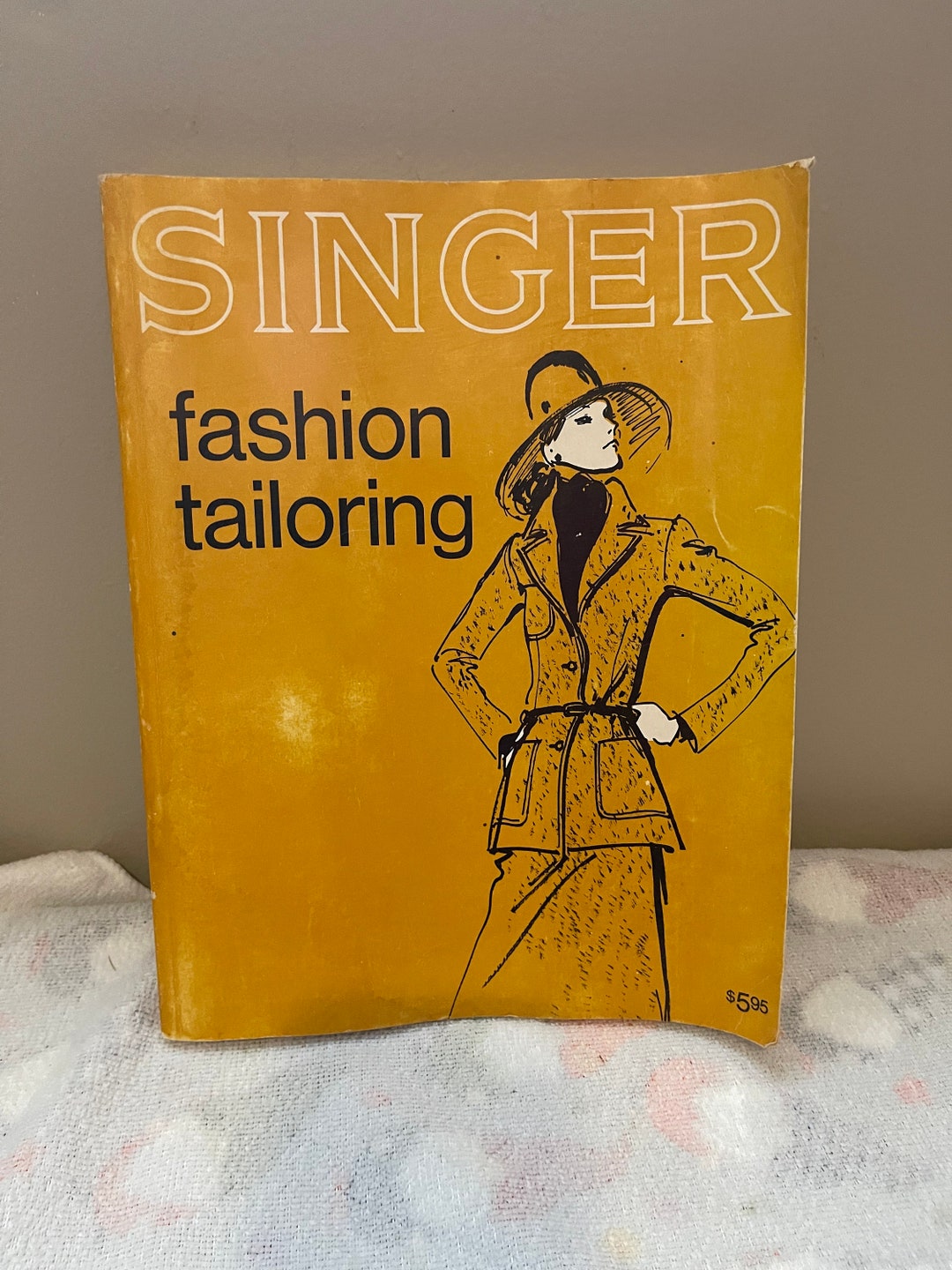 Vintage 70s SINGER Fashion Tailoring Book - Etsy