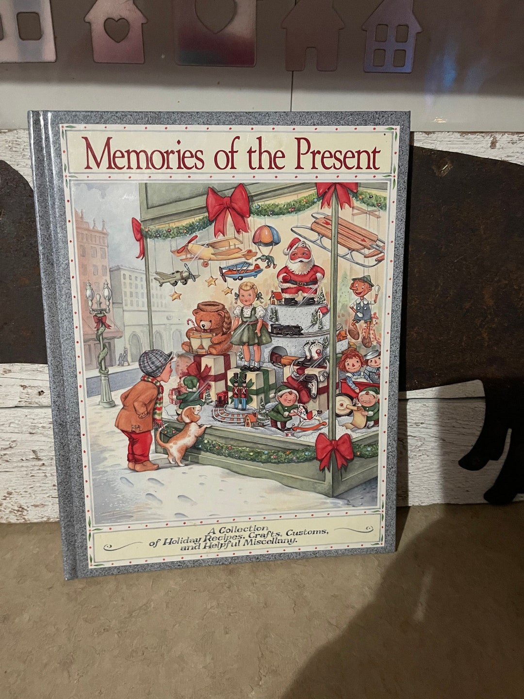 Vintage 80s CHRISTMAS Book Memories of the Present - Etsy