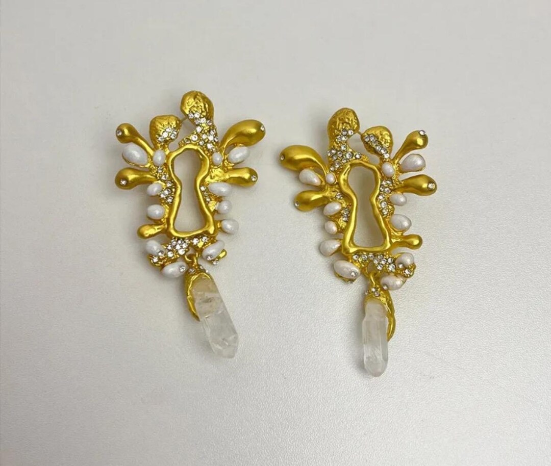 Schiaparelli Inspired Keyhole Teardrop Earrings - Etsy