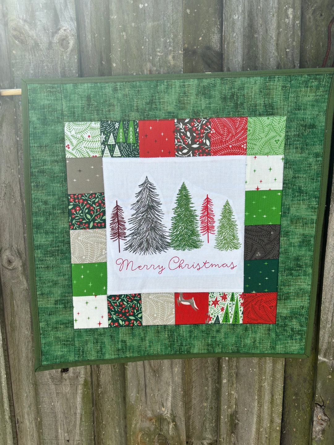 Christmas Tree Mini Quilt, Table Topper Quilt, Wall Hanging, 17 Inch ...