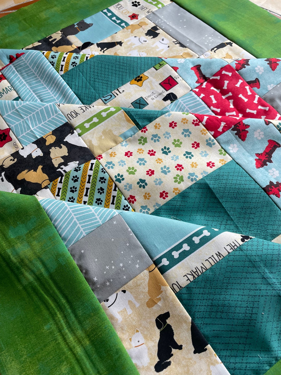 Dog Wisdom Quilt TOP, Puppy Fabric, UNFINISHED, Patchwork, Small Lap ...