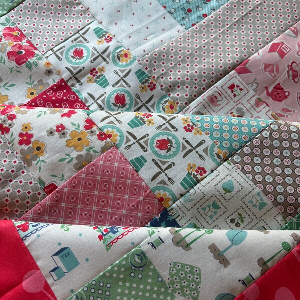 Lori Holt Cookbook Quilt - Etsy