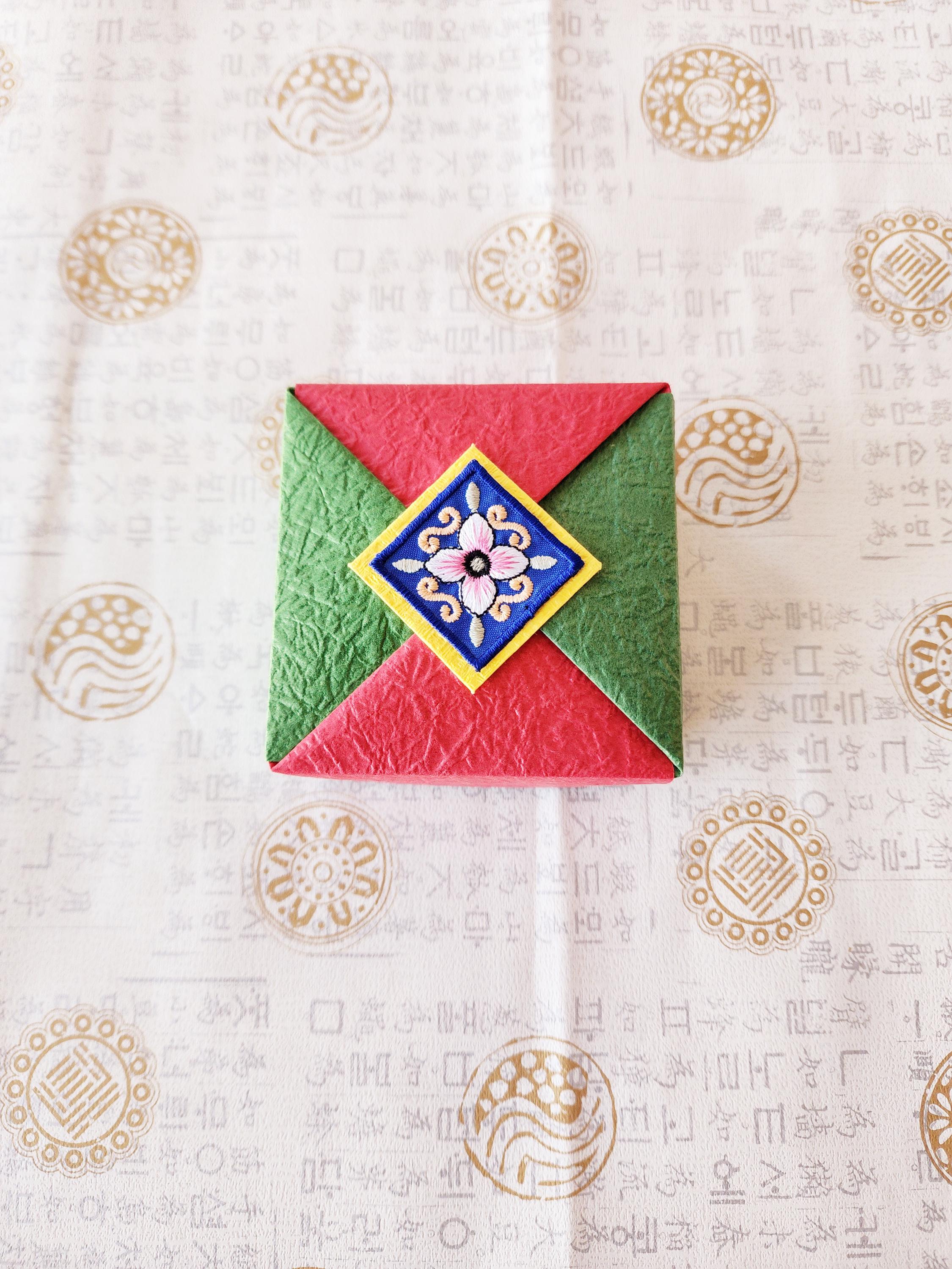 Korean Paper Origami Handmade Box Green/red - Etsy