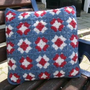 Union Jack Granny Square Cushion, Crochet PATTERN for a Cushion ...