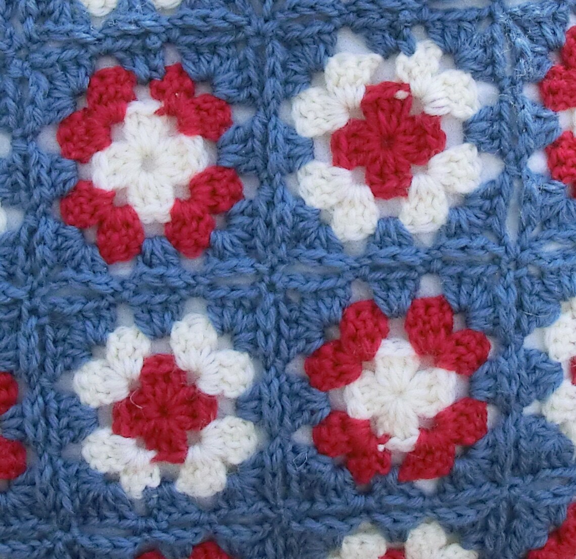 Union Jack Granny Square Cushion Crochet PATTERN for a | Etsy UK