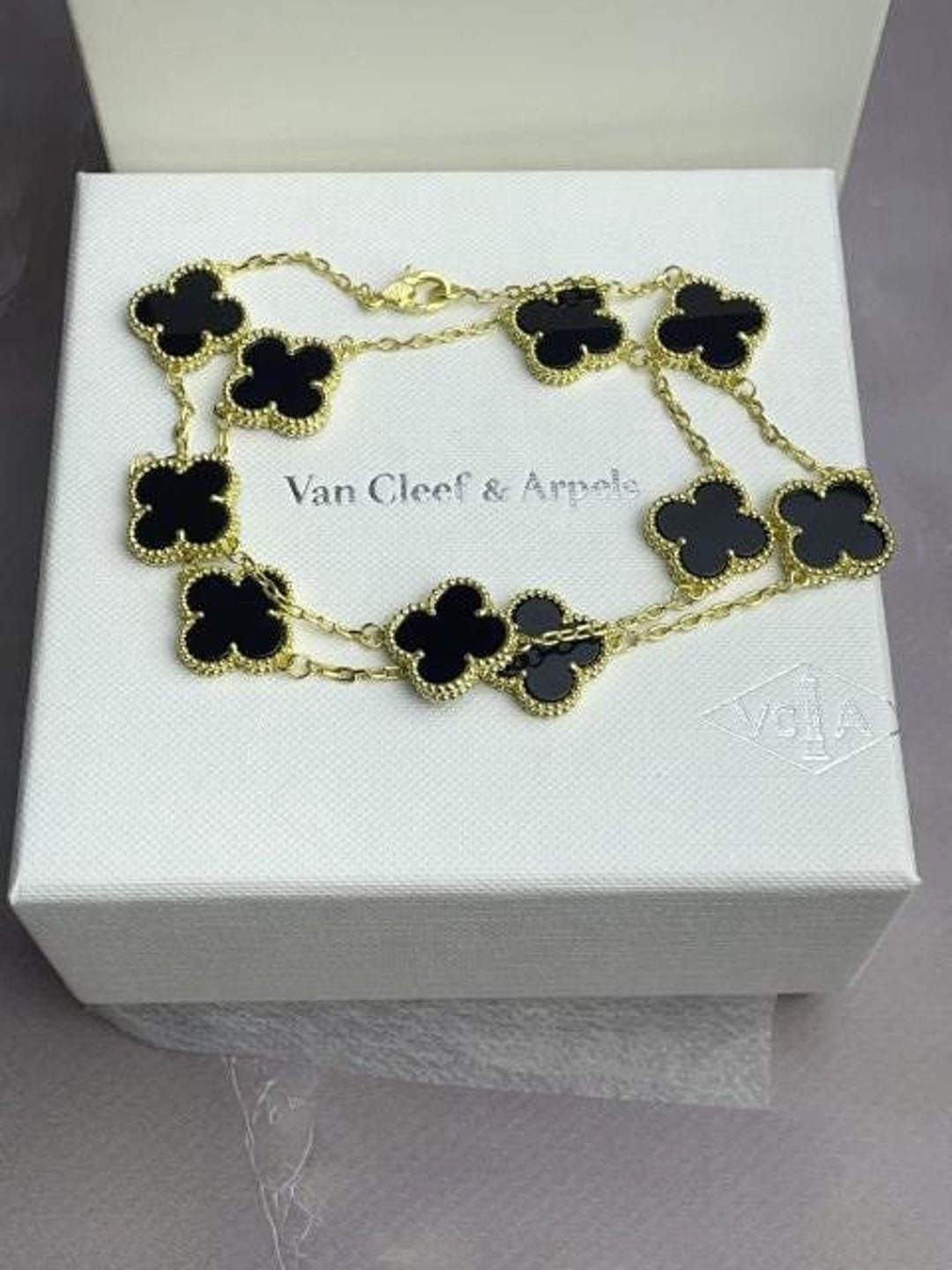 Van Cleef & Arpels Gold Plated Black Ten Motif Designed Rolo Gold Chain ...