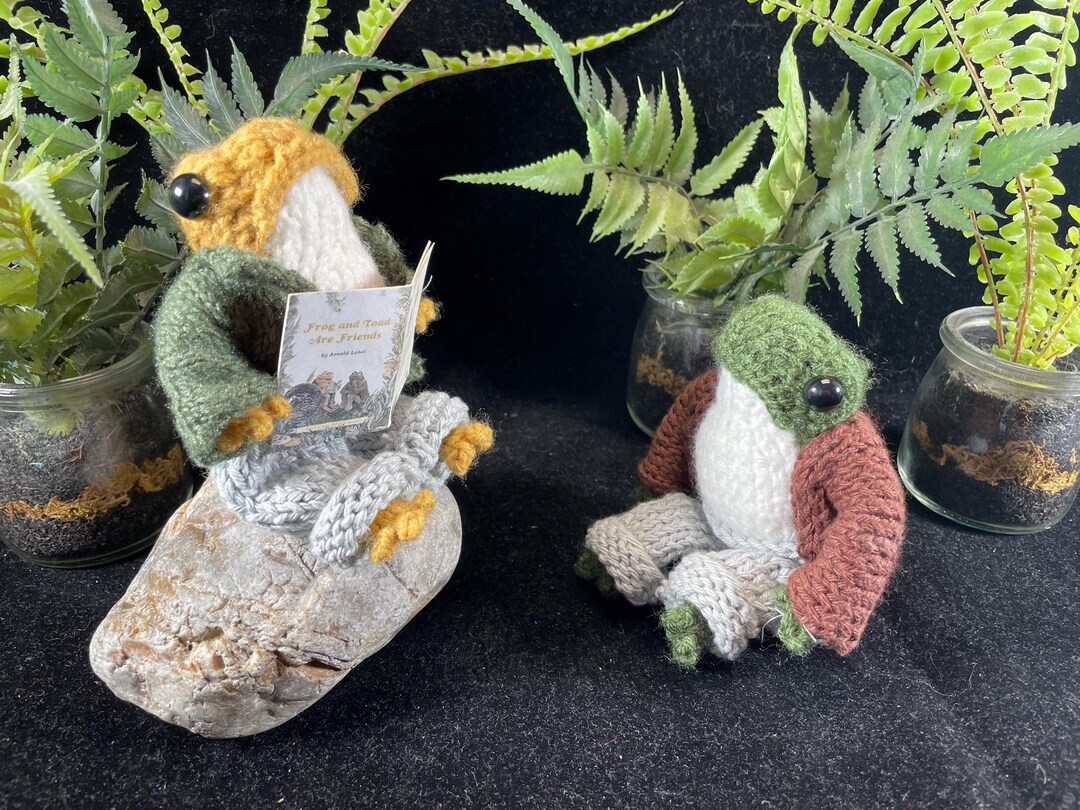 Frog and Toad Are Friends Hand-knit Plush Frogs From the Beloved ...