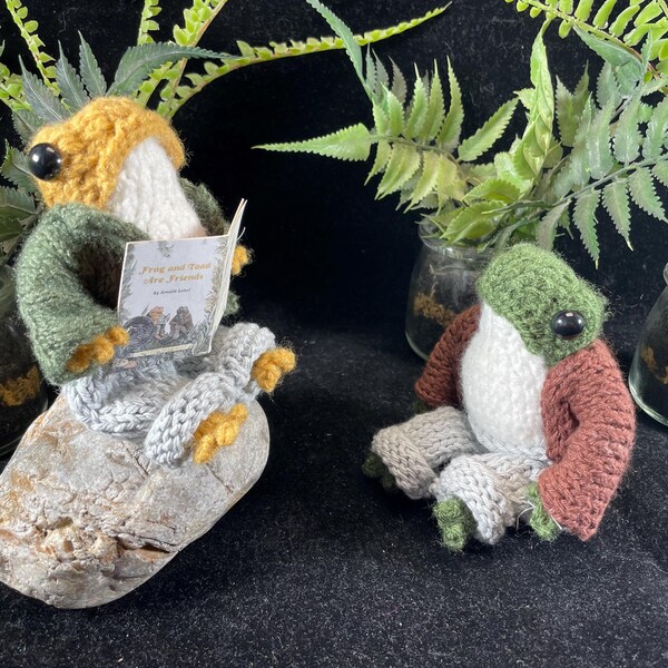 Frog and Toad Plush - Etsy