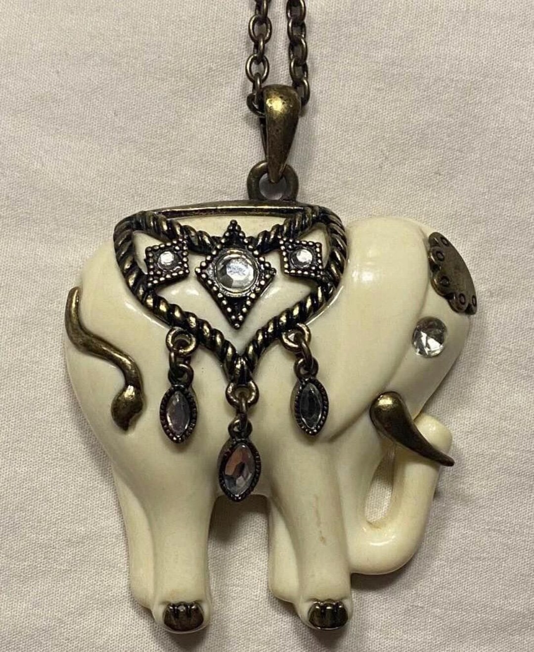 Vintage NRT Avon Lucky White Elephant Rhinestone Bejeweled Pendant ...