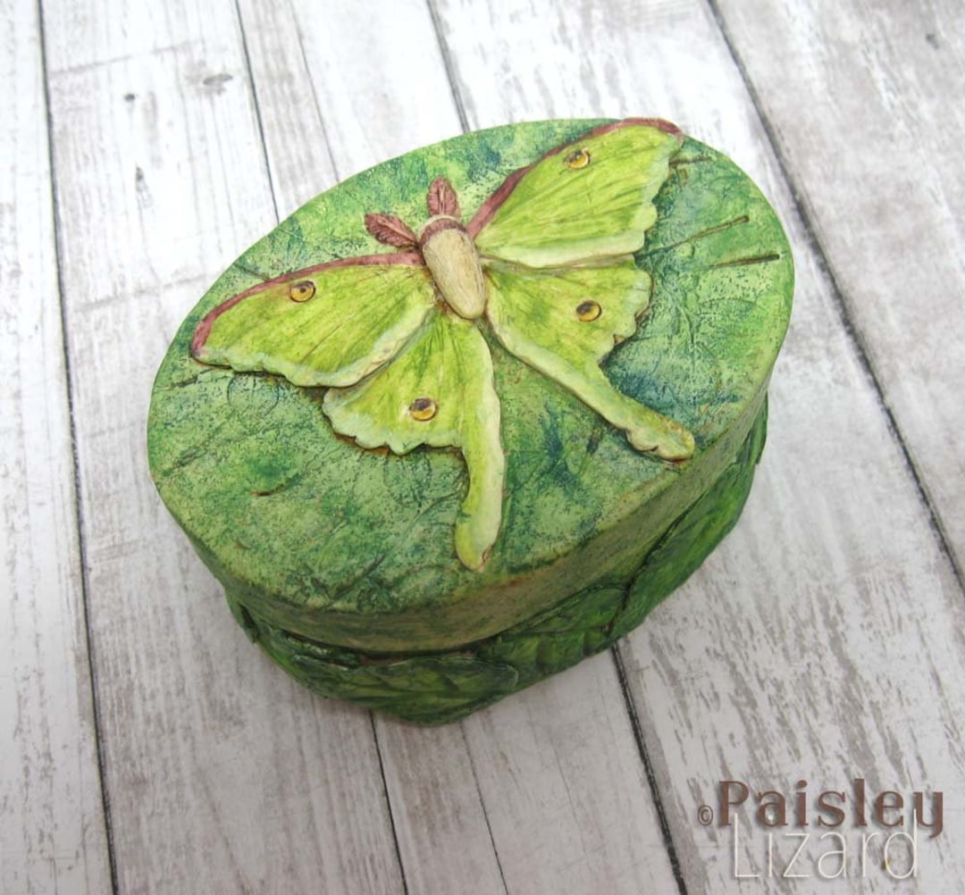 Luna Moth Jewelry Keepsake Box - Etsy