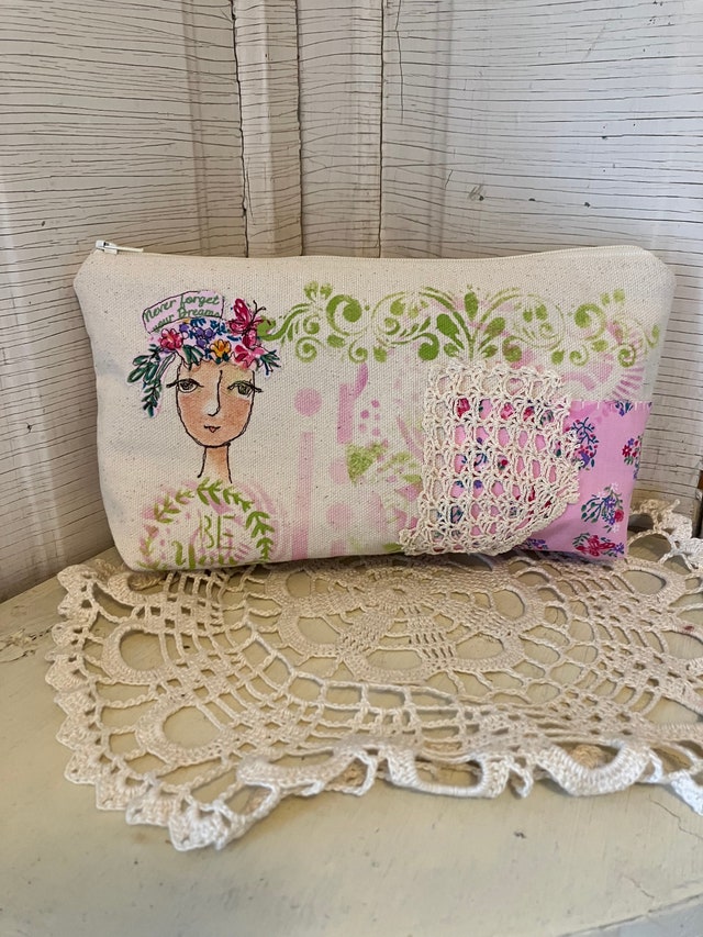 StitchesbyJulia - Etsy Canada