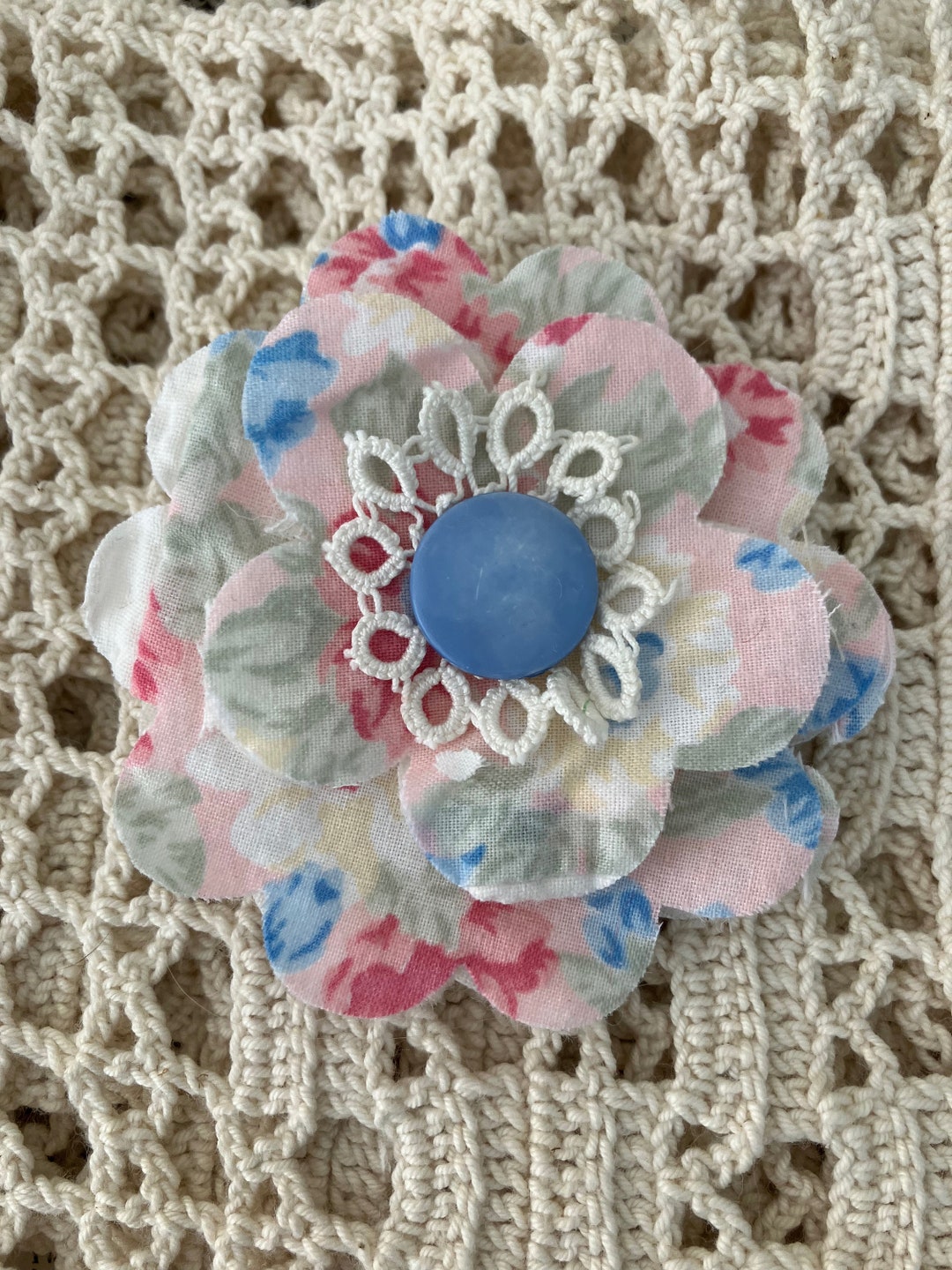 Fabric Flower Pin, Appliquéd Flower Pin, Layered Flower Broach, Quilted ...