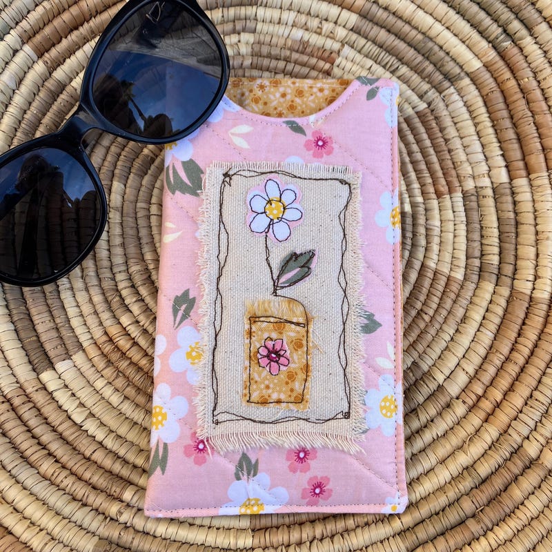 StitchesbyJulia - Etsy
