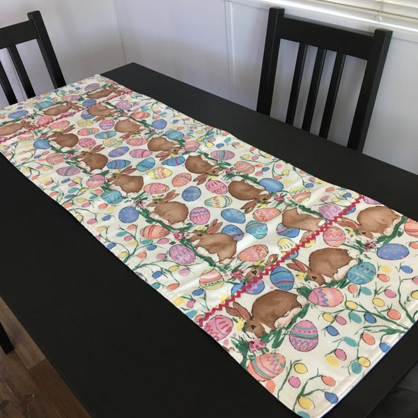 Spring Table Topper - Etsy