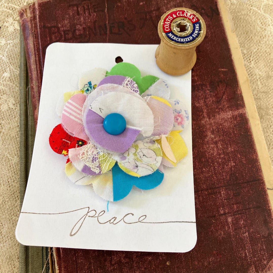 Fabric Flower Pin, Appliquéd Flower Pin, Layered Flower Broach, Quilted ...