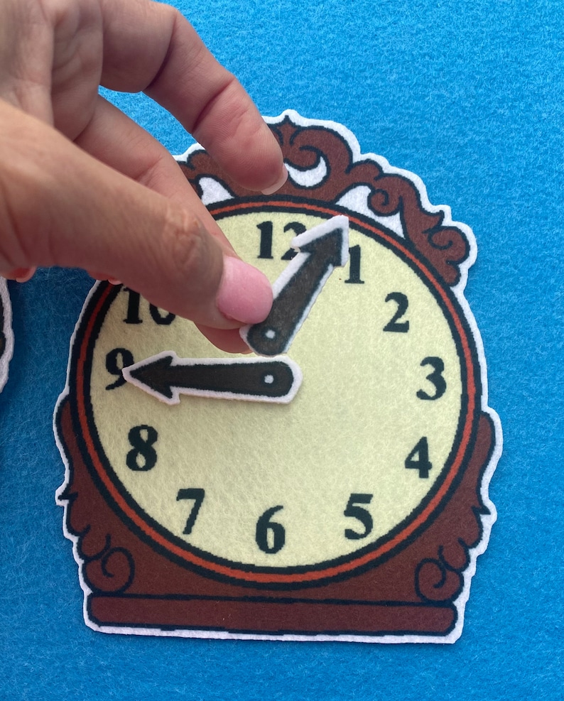 Hickory Dickory Dock Nursery Rhyme - Felt / Flannel Board Set, Great ...