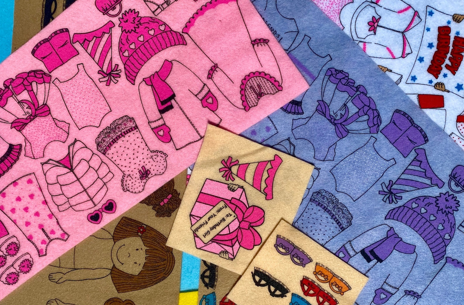 Best Friends Felt Board / Flannel Board Set. Includes 8 Girls to Dress ...