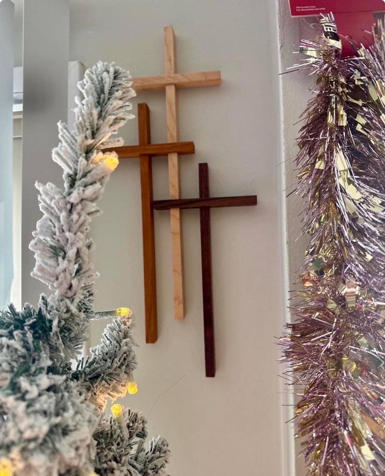 20” Height Three Wooden Crosses Wall Display - Etsy