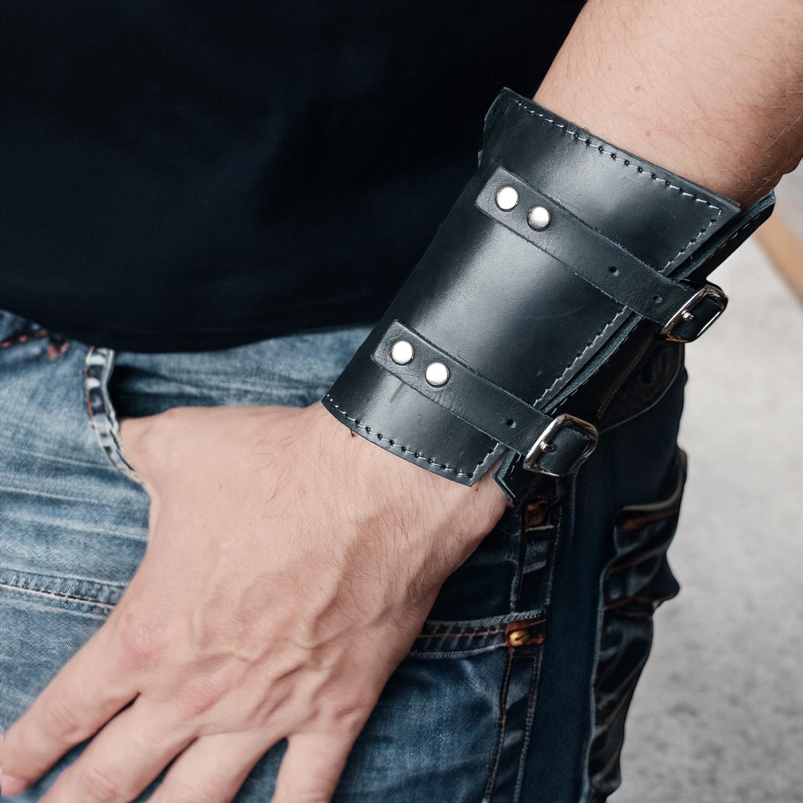 Customizable Leather Wrist Wallet, Personalized Bracelet Wallet ...