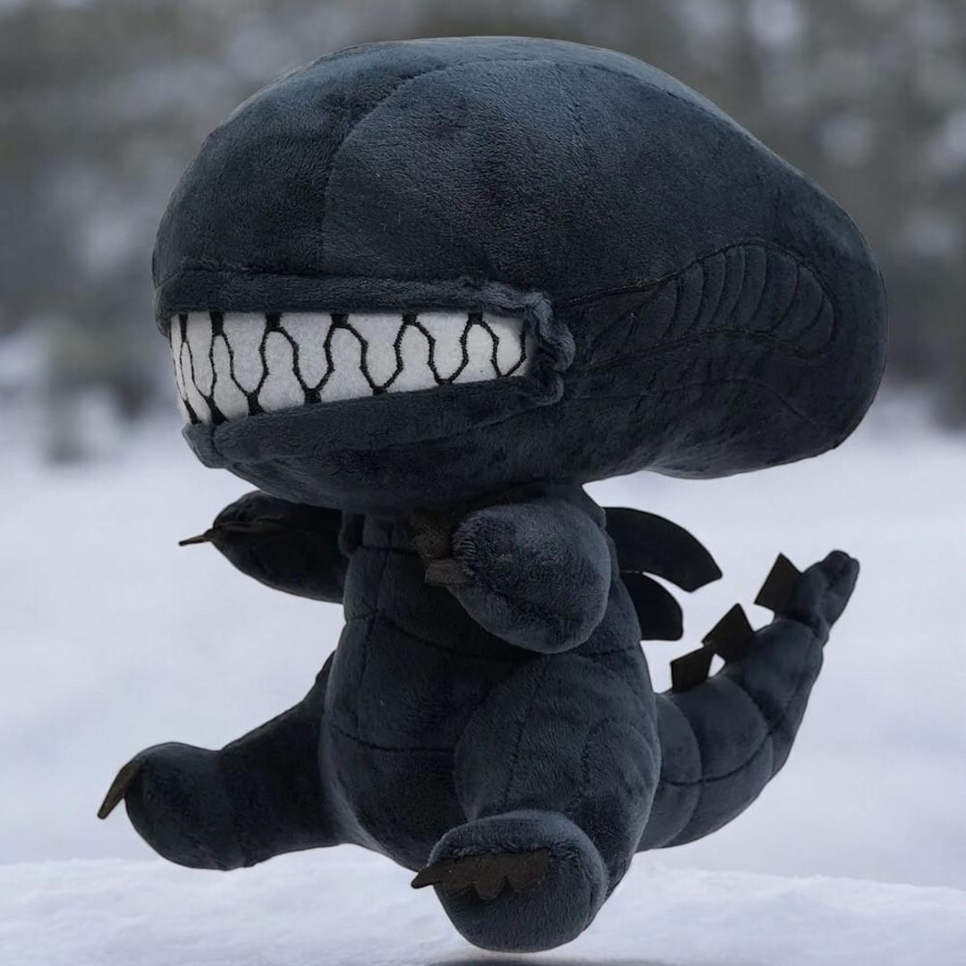 Alien Xenomorph Plush Toy, Cute Sci-fi Stuffed Alien, Perfect Gift for ...