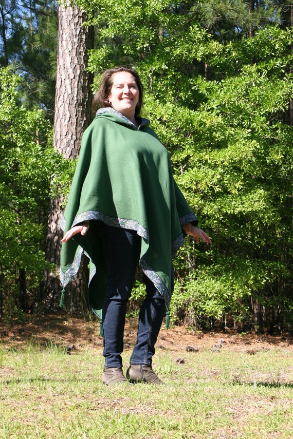 Emerald Green Poncho With Paisley Trim Pointed Hood Beaded - Etsy