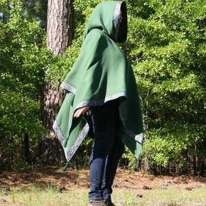 Emerald Green Poncho With Paisley Trim Pointed Hood Beaded Tassels ...