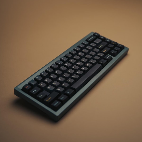 65% Mechanical Keyboard Aluminum Case - Etsy