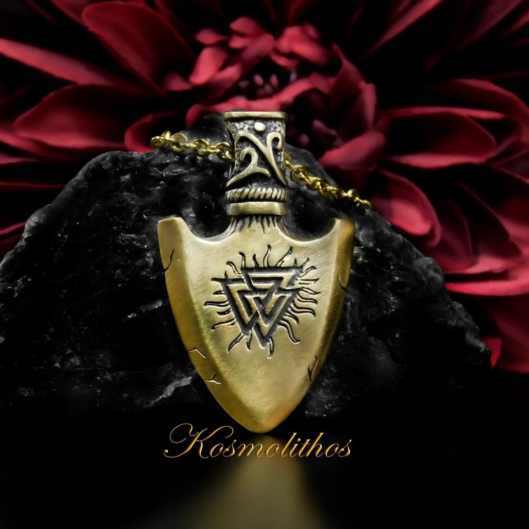 Bronze Arrowhead Pendant: Viking Valknut Medallion Necklace Gungnir ...