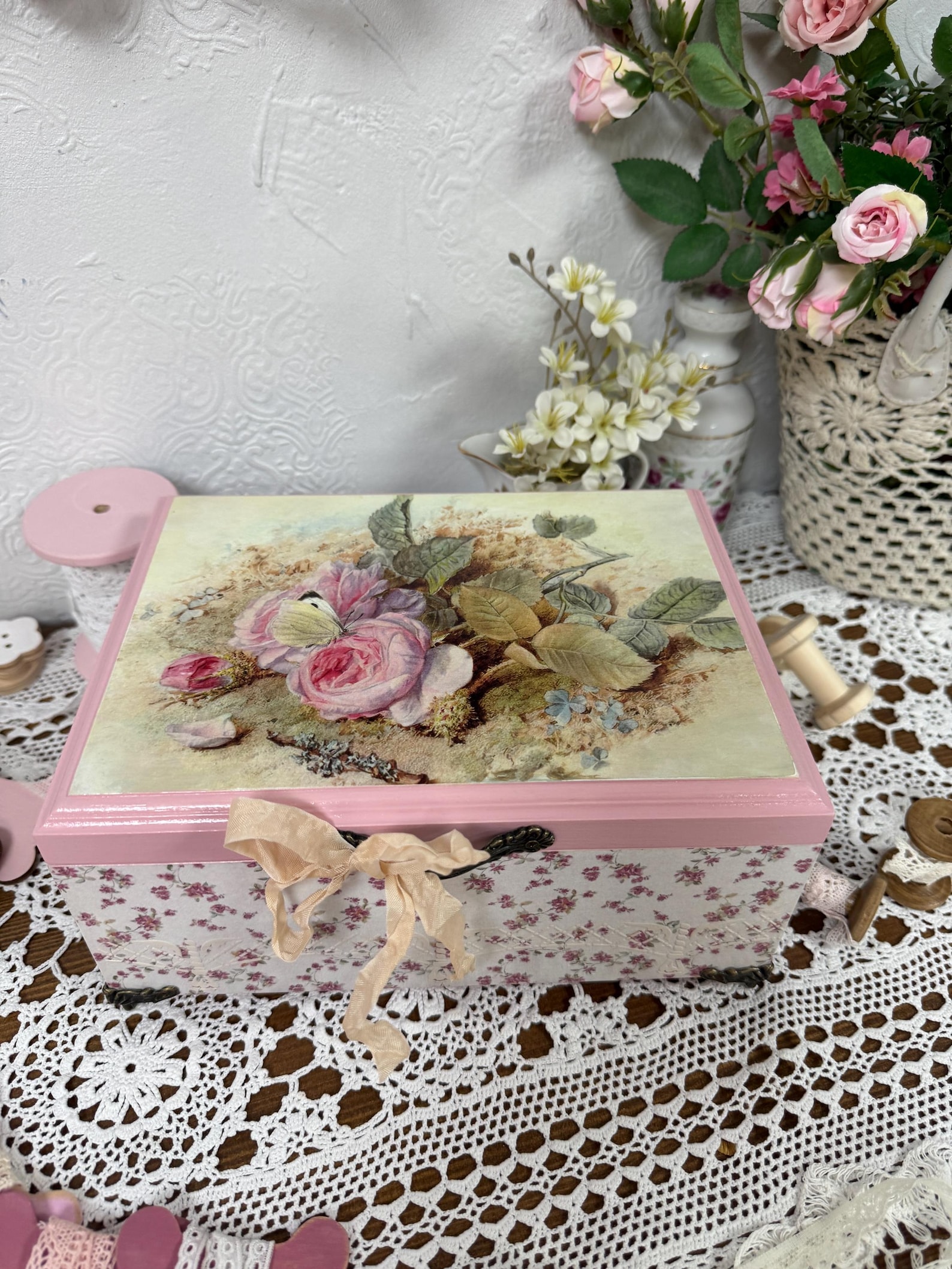 Elegant Hand Painted Gift Box for Girl, Anniversary Gift Box for Women ...