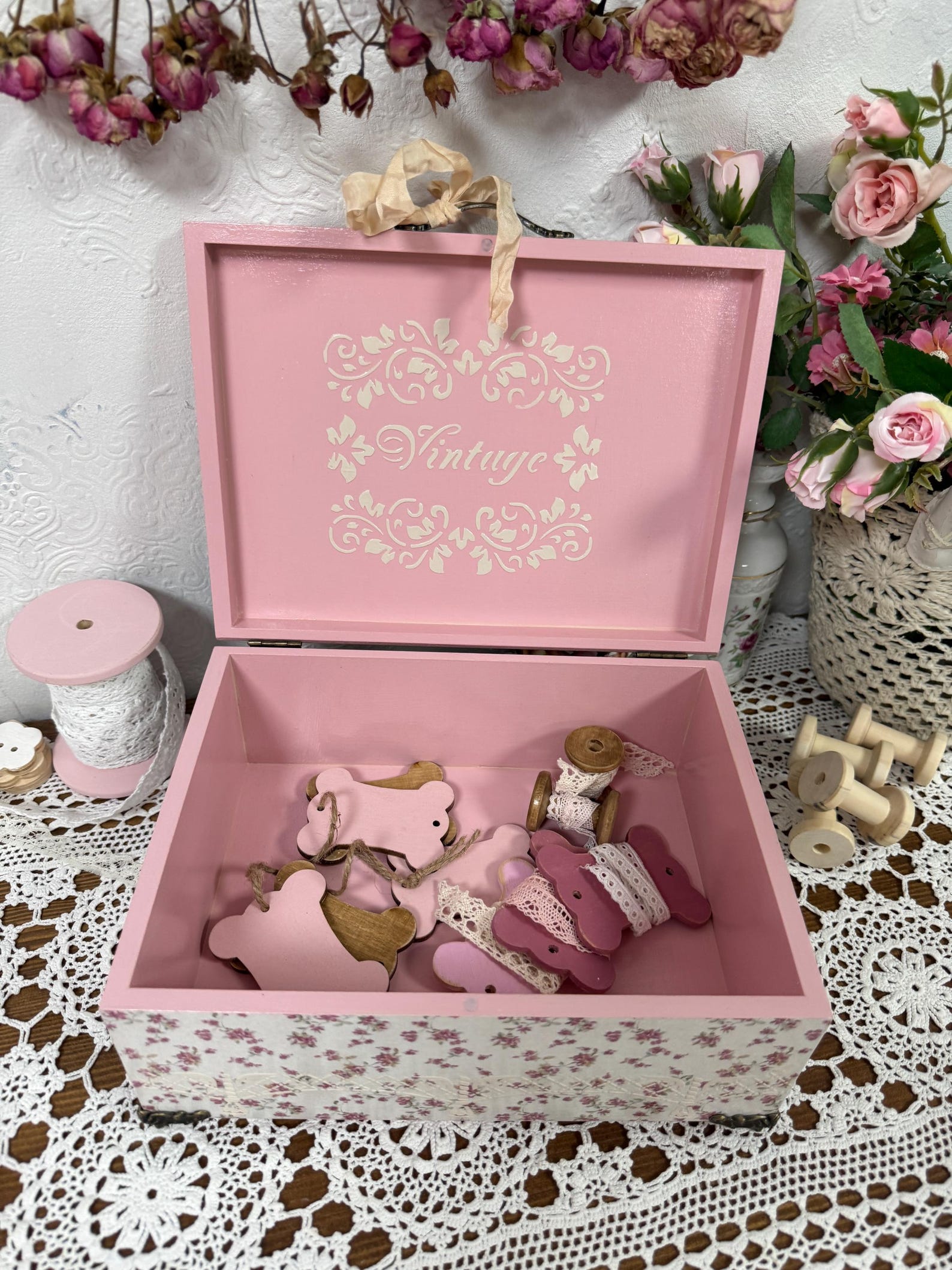 Elegant Hand Painted Gift Box for Girl, Anniversary Gift Box for Women ...