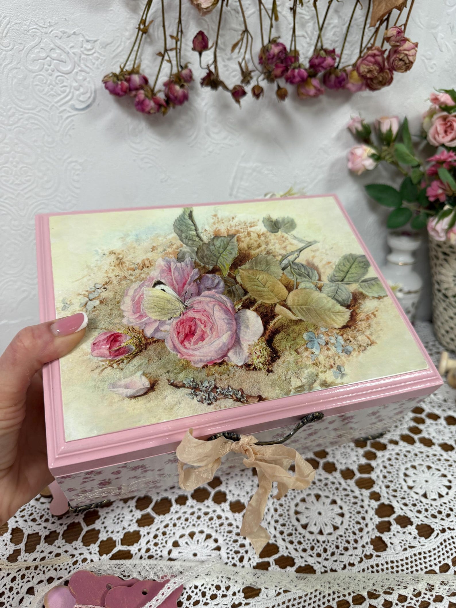 Elegant Hand Painted Gift Box for Girl, Anniversary Gift Box for Women ...