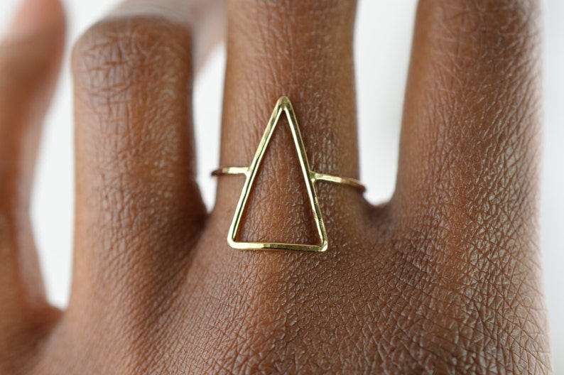 Large Triangle Ring, Gold Arrow Ring, Geomtric Jewelry SYMBOL RDLTRI - Etsy