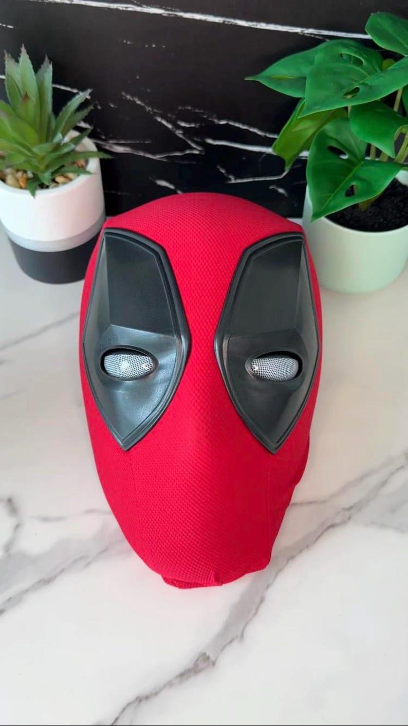 Exclusive Deadpool Mask With Remote Controlled Eyes Authentic Cosplay ...