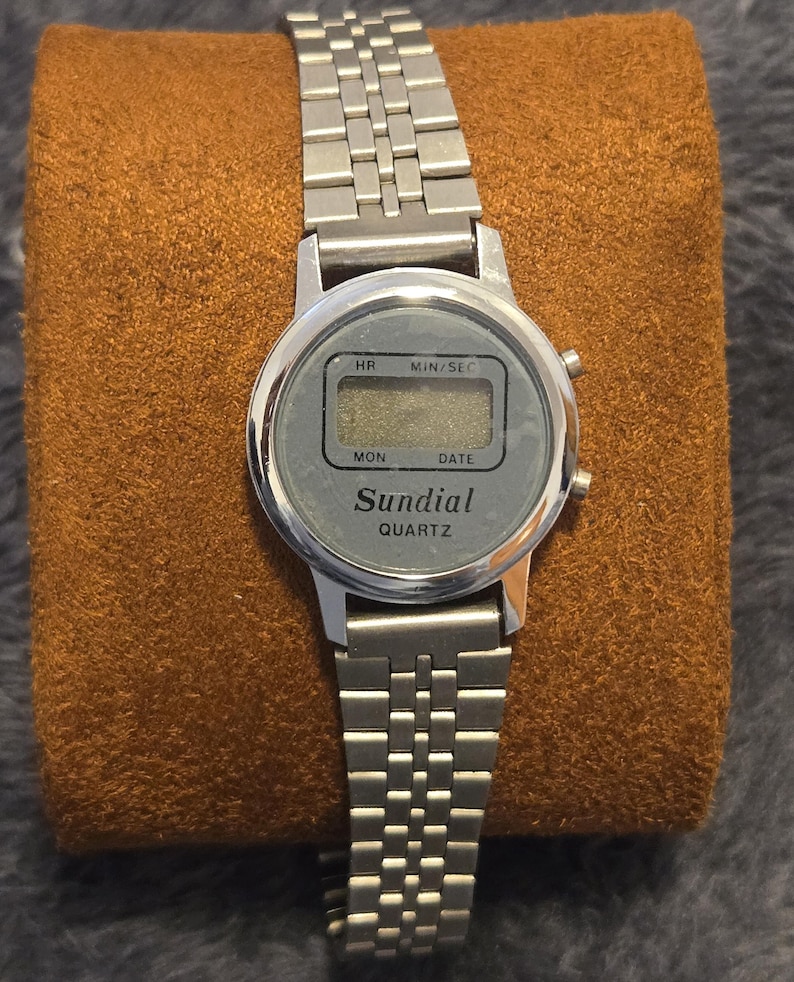 Sundial Vintage Digital Watch - Etsy