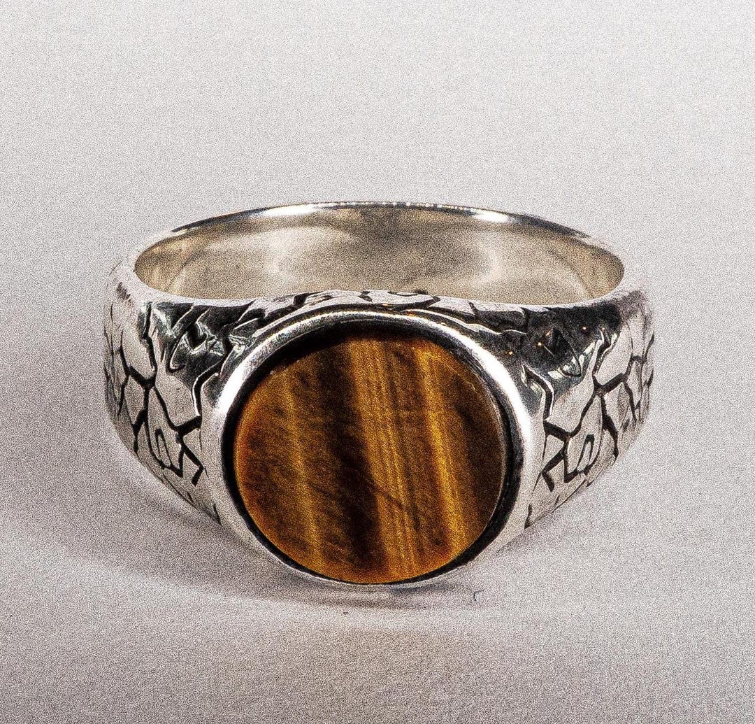 Tiger Eye Signet Ring: Semi-precious Gem Stone Lucky Grounding Men Ring ...